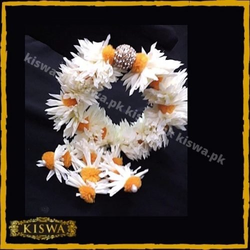 Buy Artificial Yellow Hand Gajra with Tussle & Hangings Online In Pakistan